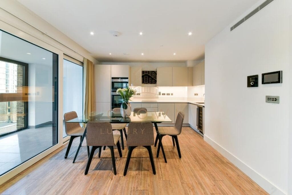 Wiverton Tower, Aldgate, E1 | Crown Luxury Homes