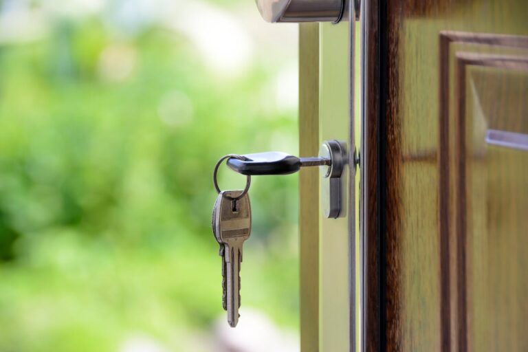 What Is a Sole Agent? A Simple Guide for Landlords and Sellers | Crown ...